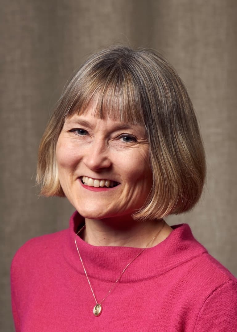 Lotta Toivanen ja hienovireinen elämänkokemus | Kirjavinkit